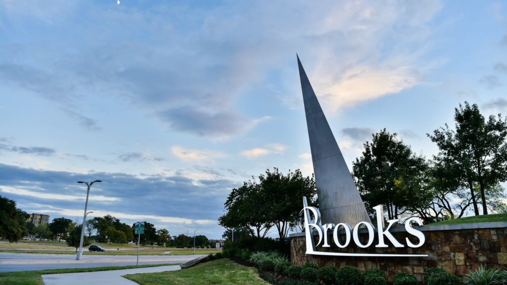 Rudy Garza, Pat Jasso Join Brooks Board - Brooks